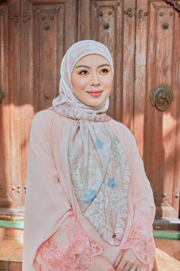 Top 5 Malaysian Hijab Brands Defining Modest Style in 2025 | Digital ...